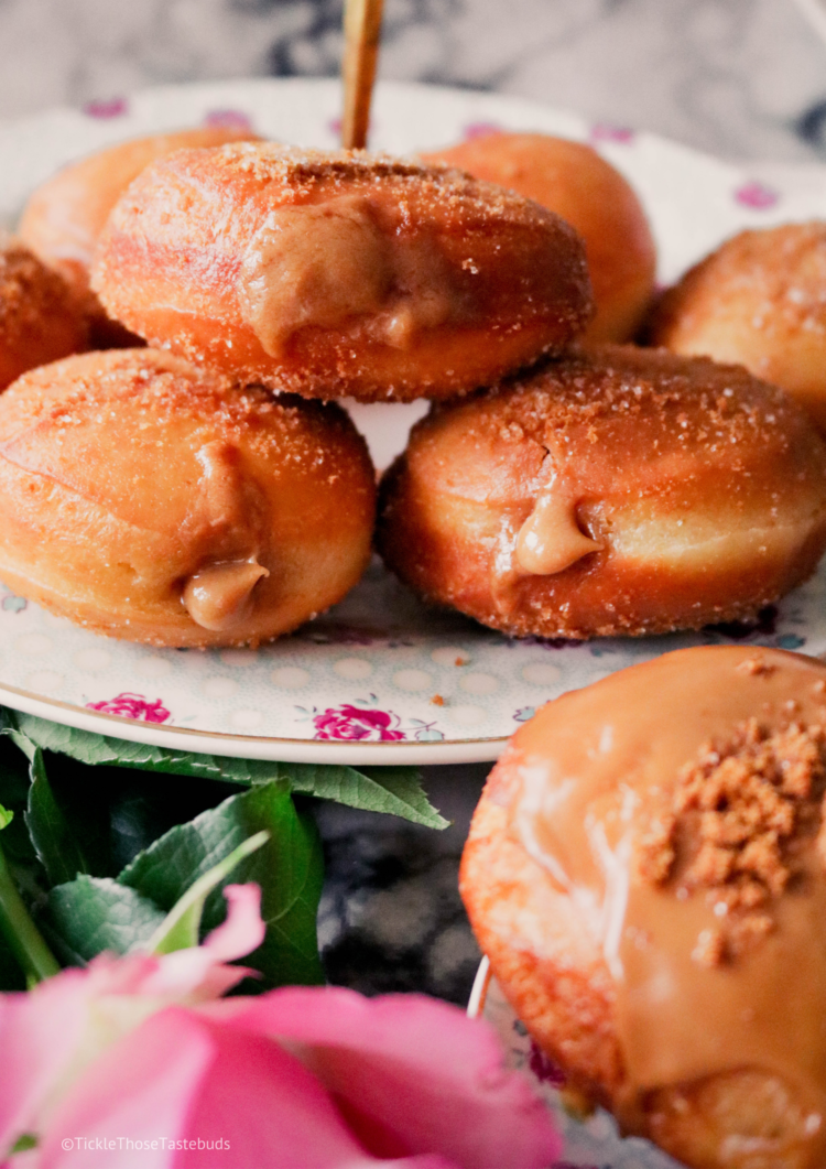 Biscoff Filled Doughnuts | Tickle Those Taste Buds